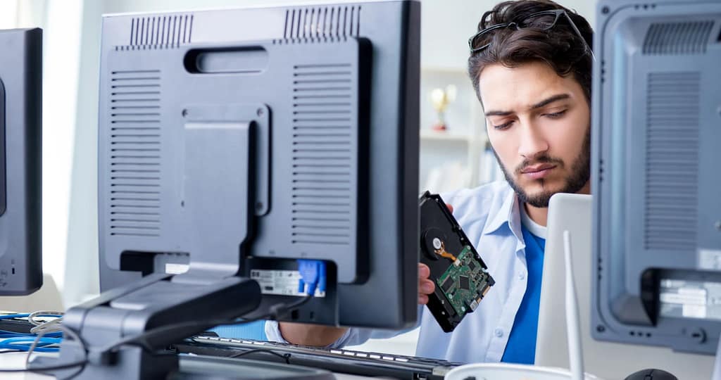 Plan Large-Scale IT Refresh Projects Without Disruption | Ucan